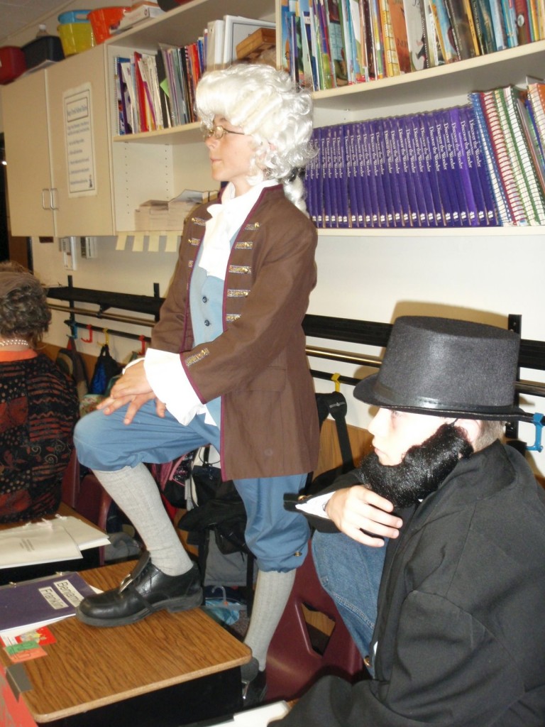 Benjamin Frankin costume at wax museum - noelle o designs