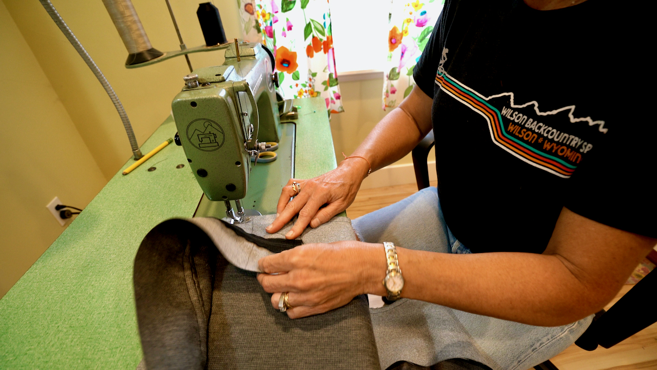 How To Sew A Box Cushion Cover - noelle o designs